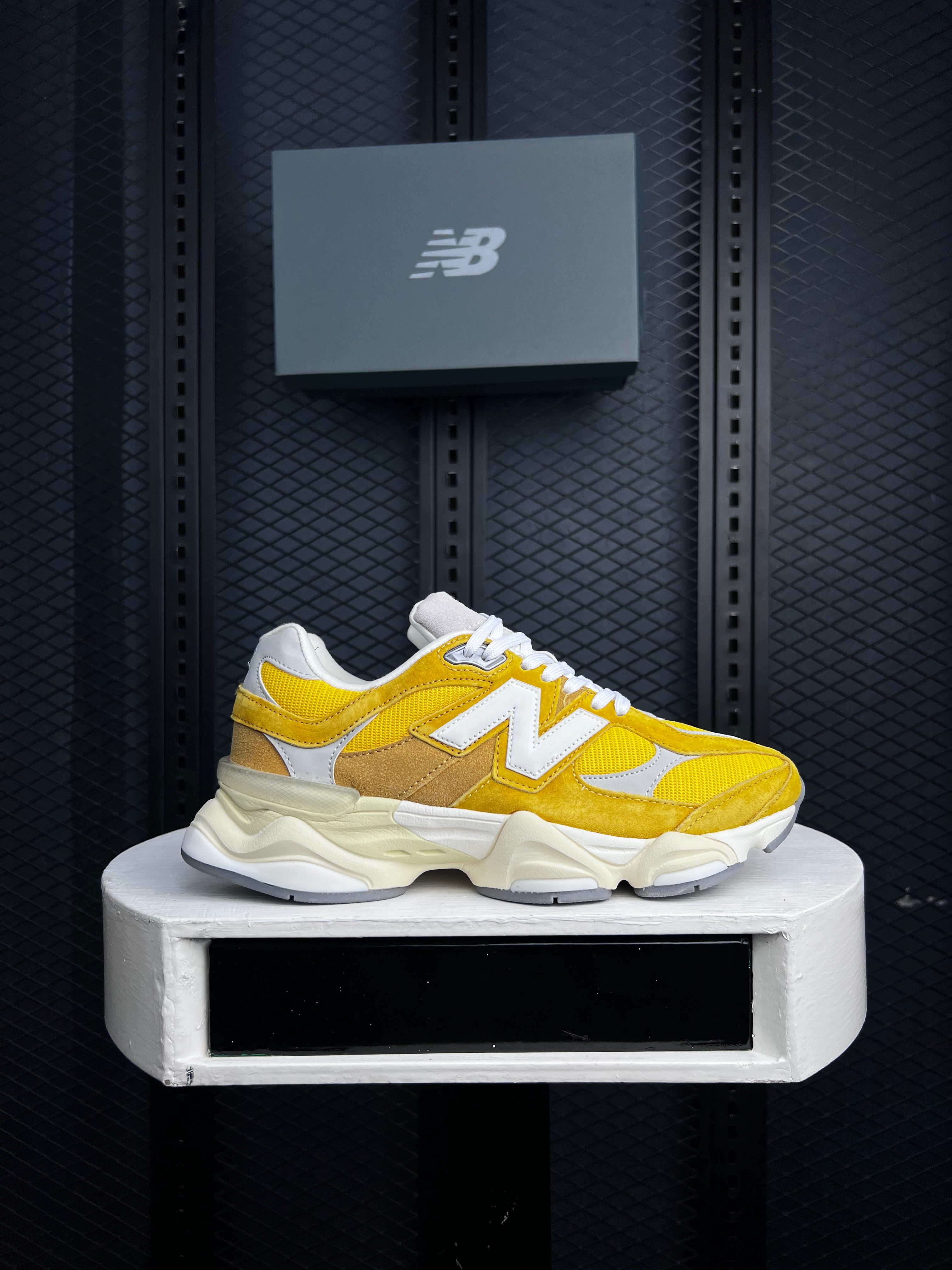 NB Special Edition Sneaker’s – Marathon Club